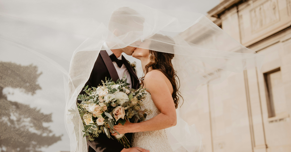 How to Edit Wedding Photos